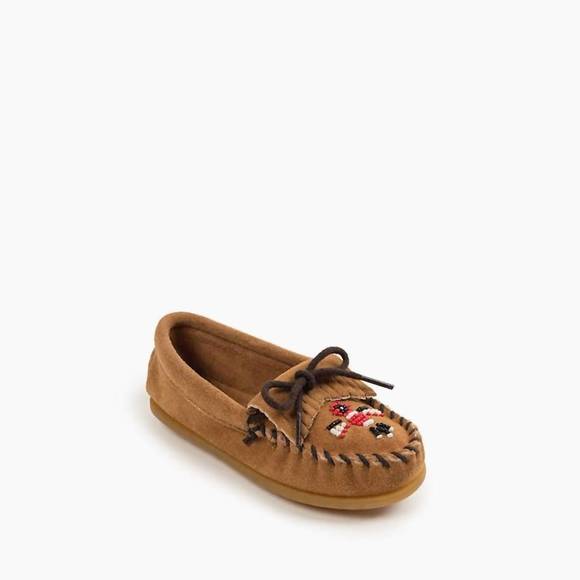 Minnetonka | Shoes | New Minnetonka Kids Thunderbird Moccasin In Taupe ...